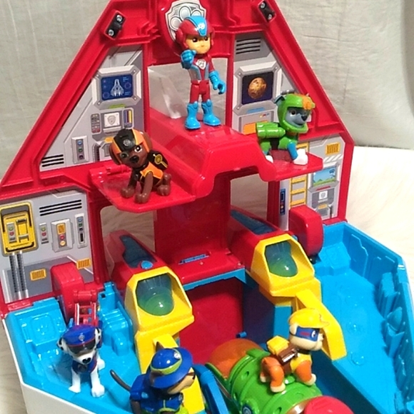 Paw Patrol | Toys | Paw Patrol Mighty Jet W6 Action Figures Included ...